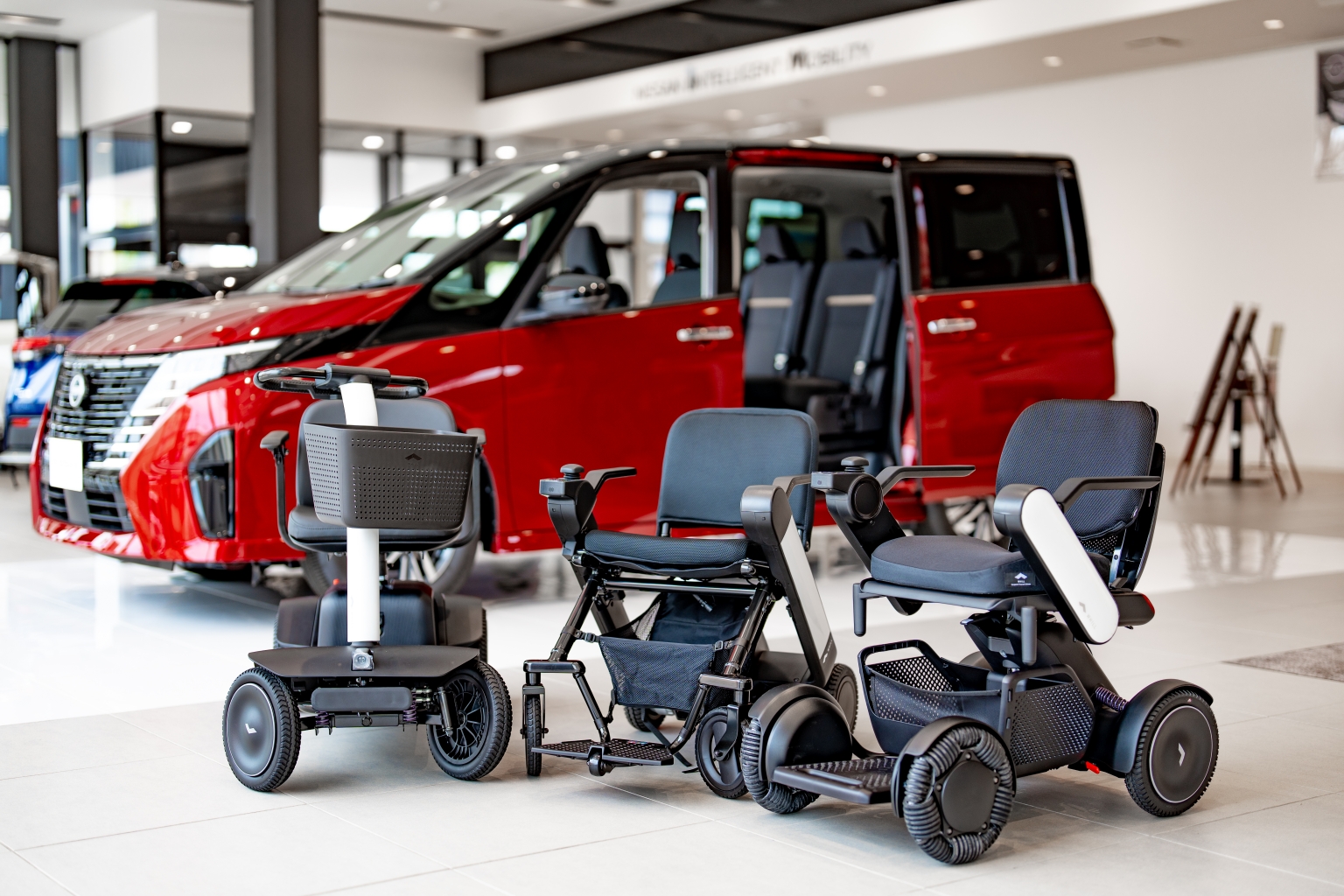 ＜お知らせ＞自動車ディーラー100社目！日産プリンス新潟で近距離モビリティWHILL取り扱い開始 | 近距離モビリティ 電動車椅子