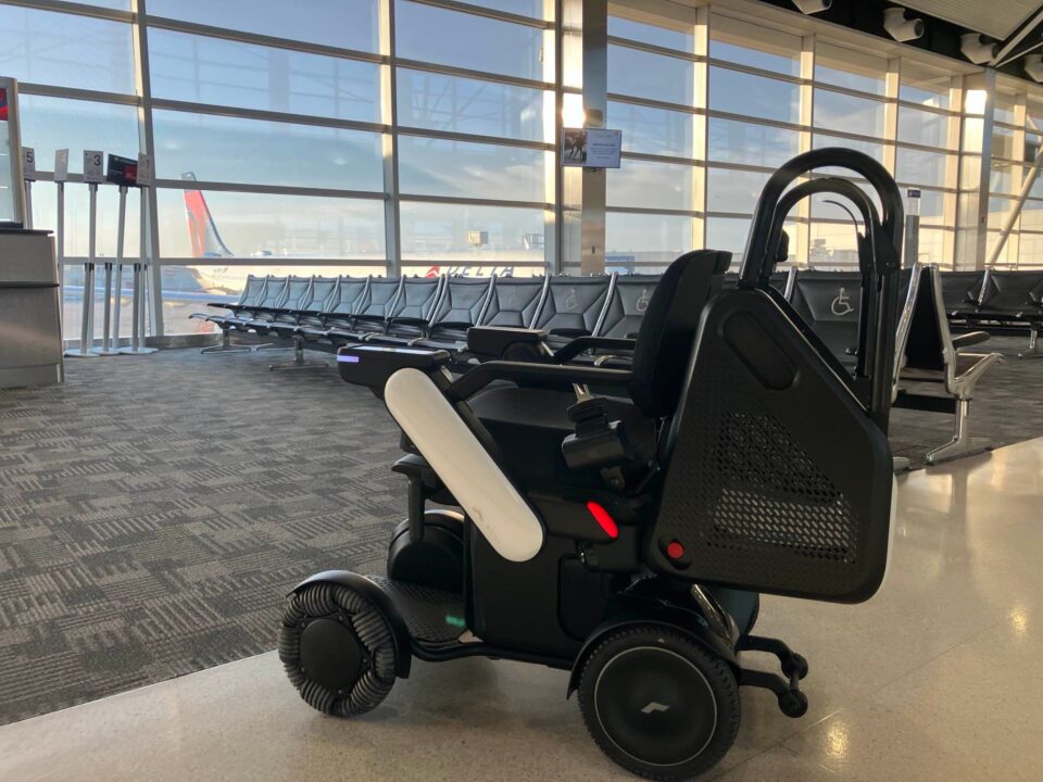 Unifi Aviation Launches WHILL Autonomous Wheelchair Service at Detroit Metro Airport